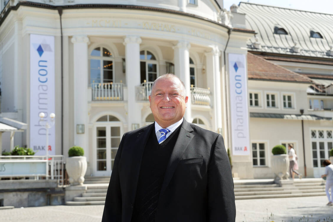 BAK-Präsident wirbt für neue Rolle der Apotheken